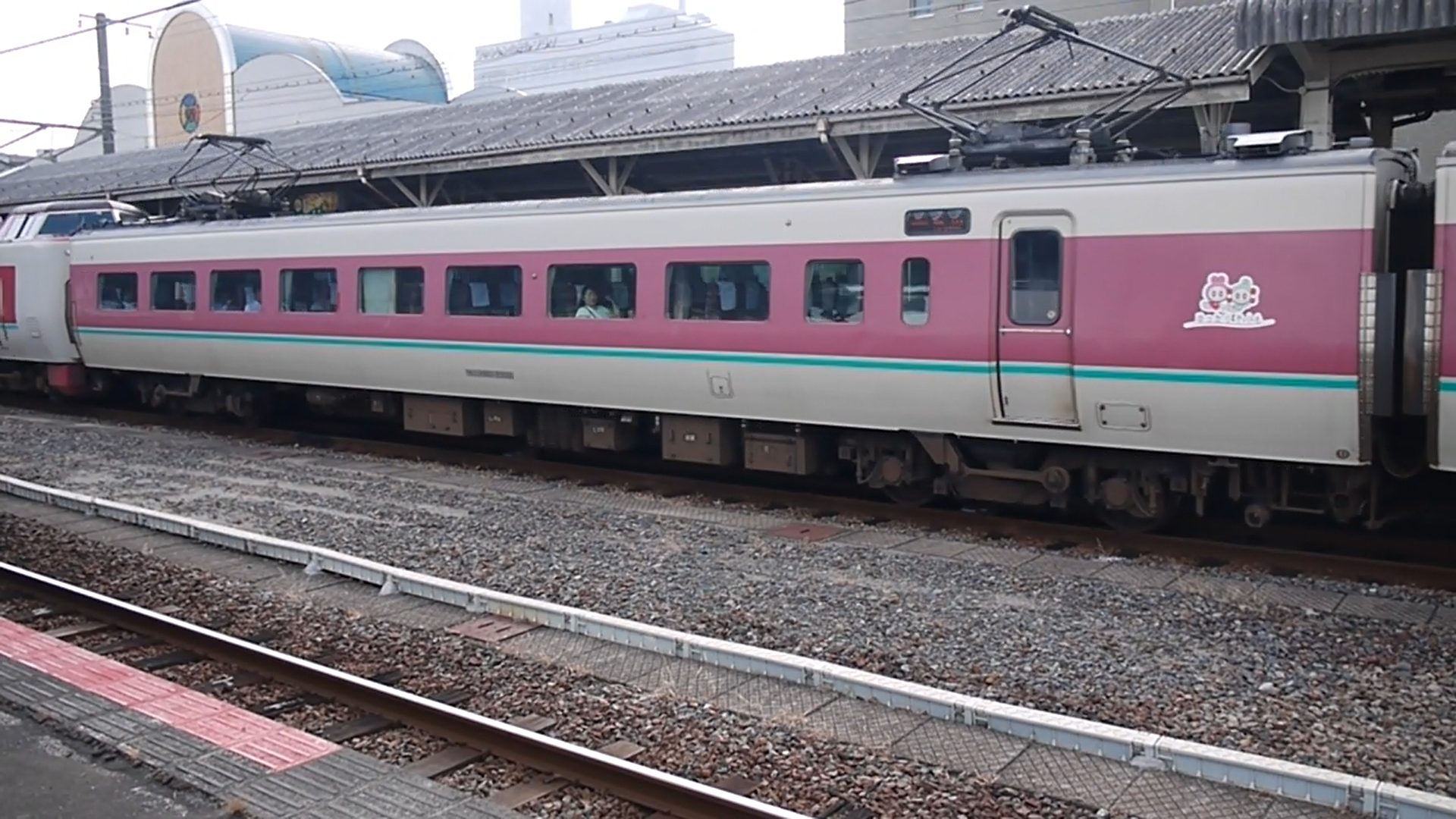 KATO 381系 ゆったりやくもパノラマ編成 実車紹介とレビュー（カトー 10-1451） - Nゲージ総合車両センター